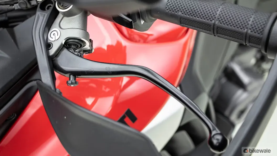 Ducati Multistrada V4 Gear Shift Lever Image – BikeWale