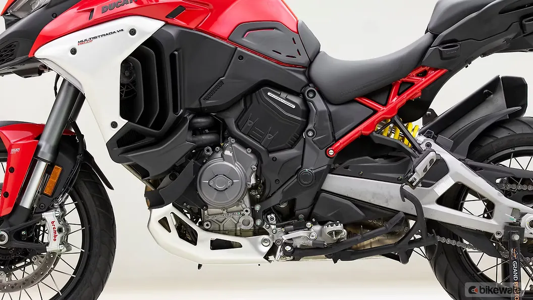 Images of Ducati Multistrada V4 | Photos of Multistrada V4 - BikeWale