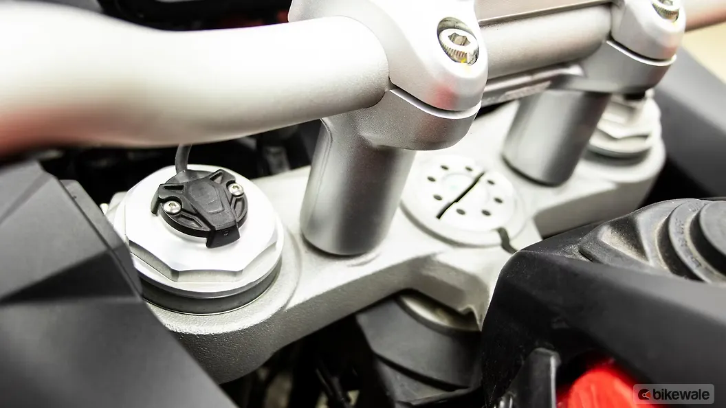 Ducati Multistrada V4 Front Suspension Preload Adjuster Image – BikeWale