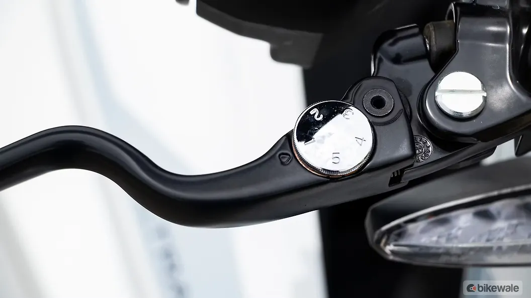 Ultraviolette F77 Mach 2 Front Brake Lever Adjuster Image – BikeWale