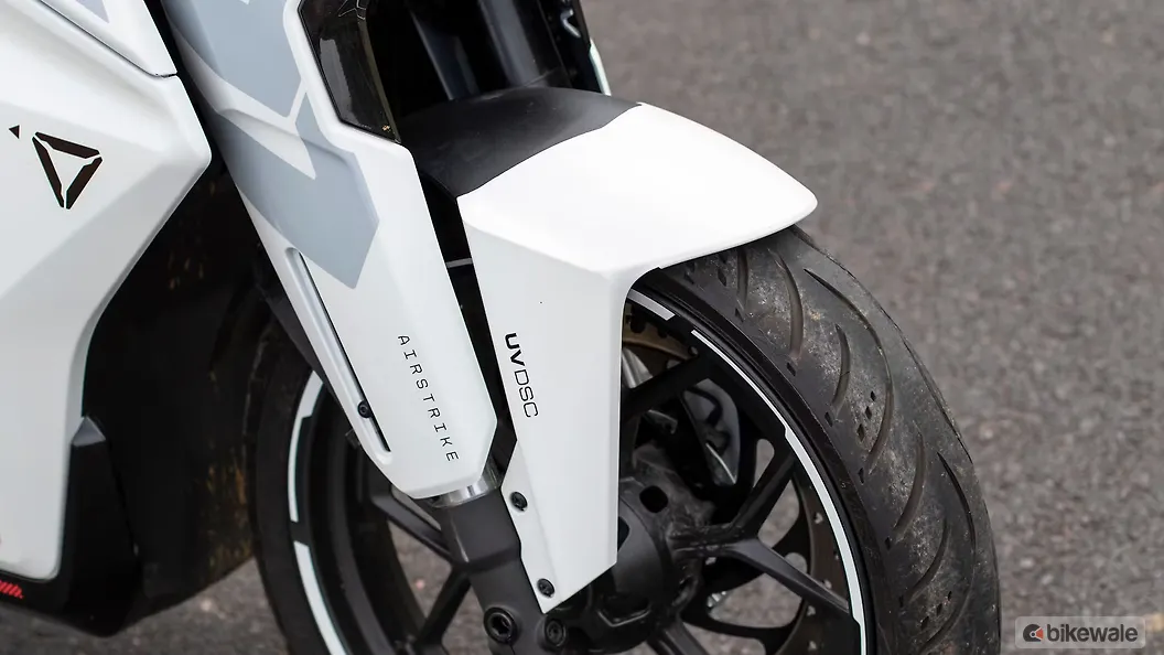 Ultraviolette F77 Mach 2 Handlebar Clamp Image – BikeWale