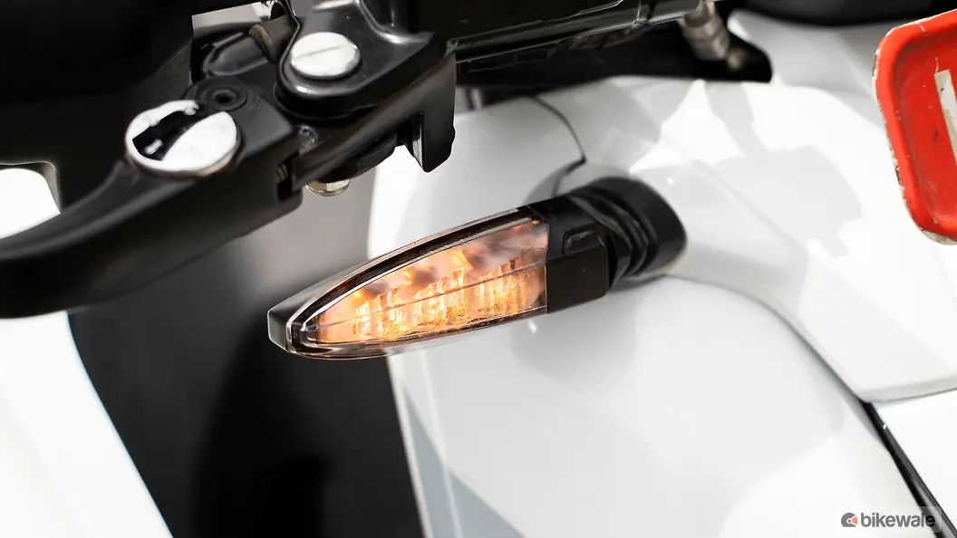 Ultraviolette F77 Mach 2 Front Turn Indicators Image – BikeWale