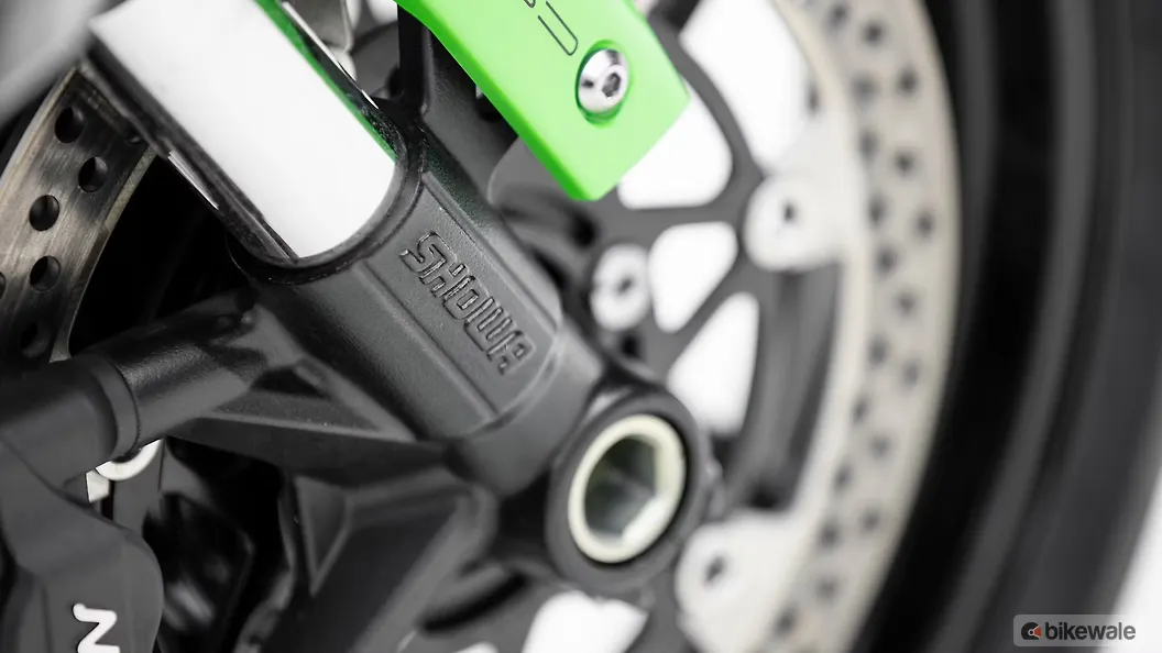 Kawasaki Ninja ZX-6R [2024] Front Suspension Preload Adjuster Image ...