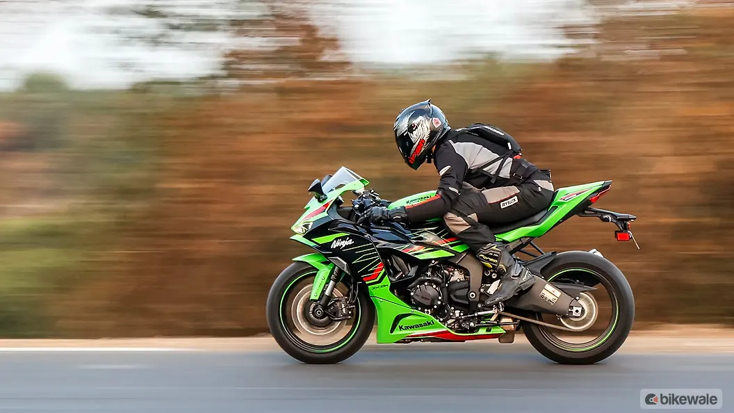 Kawasaki Ninja ZX-6R [2024] Right Front Three Quarter Image – BikeWale