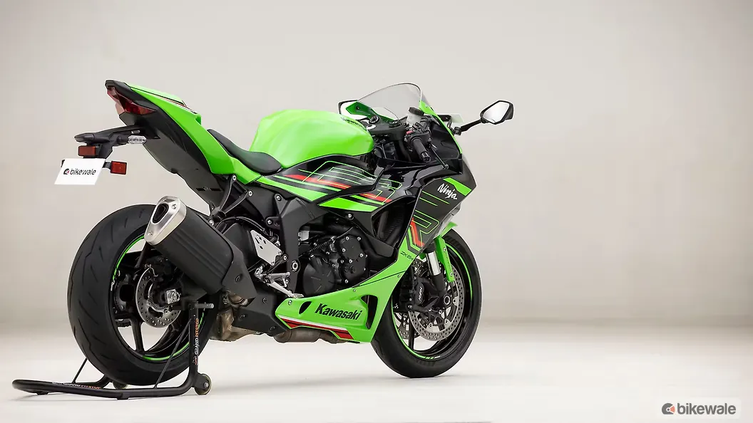 Kawasaki Ninja ZX-6R Rear Reflex Reflector Image – BikeWale