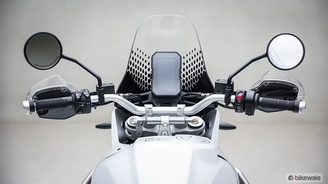 Ducati DesertX Handlebar Image – BikeWale