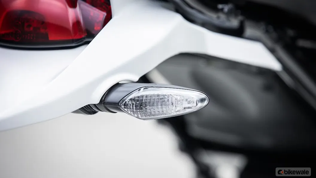 Ducati DesertX Right Side View Image – BikeWale