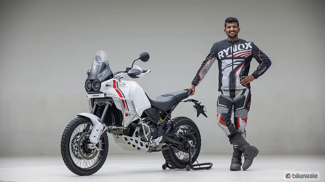 Images of Ducati DesertX | Photos of DesertX - BikeWale