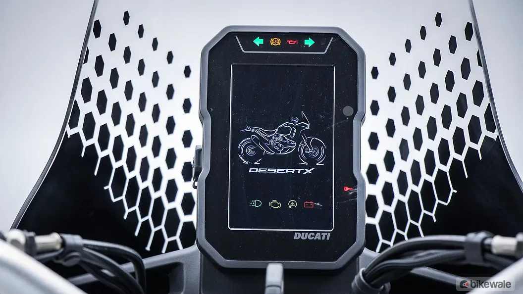 Images of Ducati DesertX | Photos of DesertX - BikeWale