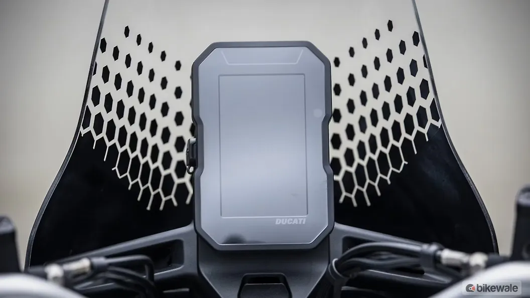 Images of Ducati DesertX | Photos of DesertX - BikeWale