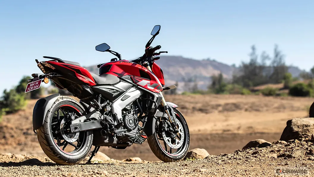 Bajaj Pulsar NS400Z Right Side View Image – BikeWale