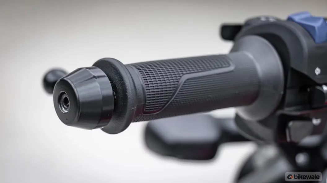 Bajaj Freedom Handlebar Clamp Image – BikeWale