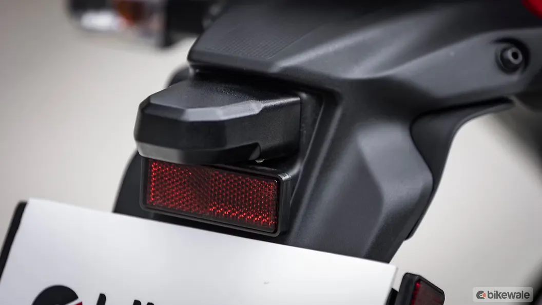Bajaj Freedom Number Plate Lamp Image – BikeWale