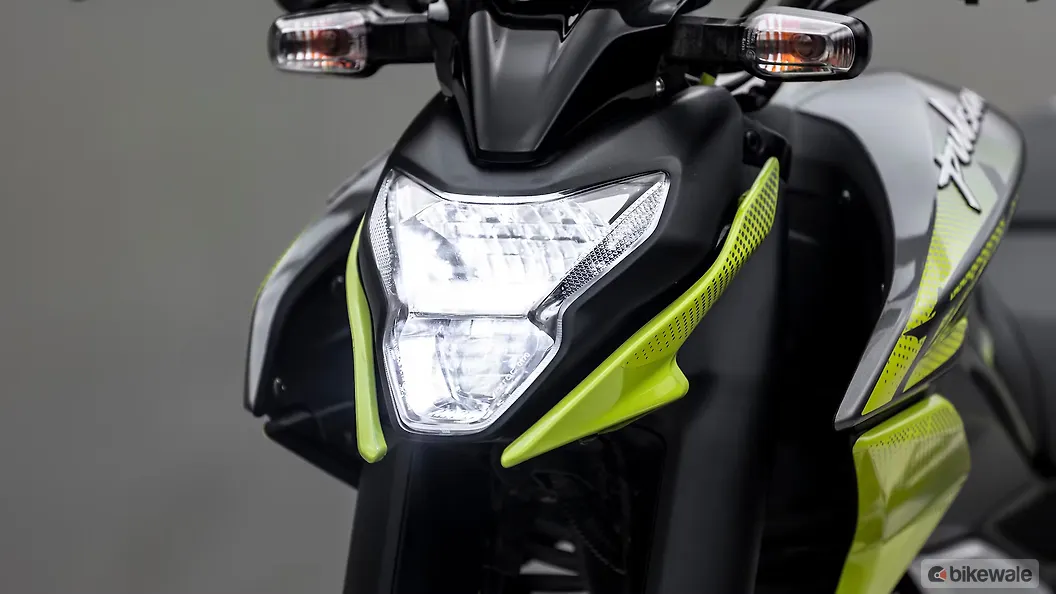 Bajaj Pulsar N125 Head Light Image – BikeWale