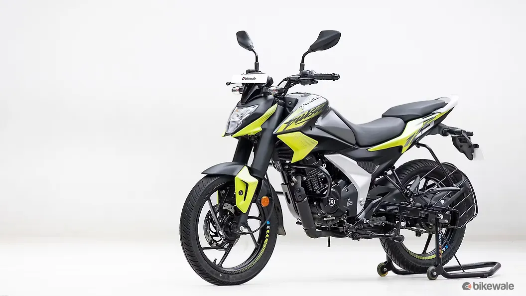 Bajaj Pulsar N125 Left Front Three Quarter Image – BikeWale