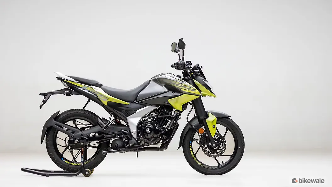 Bajaj Pulsar N125 Right Side View Image – BikeWale