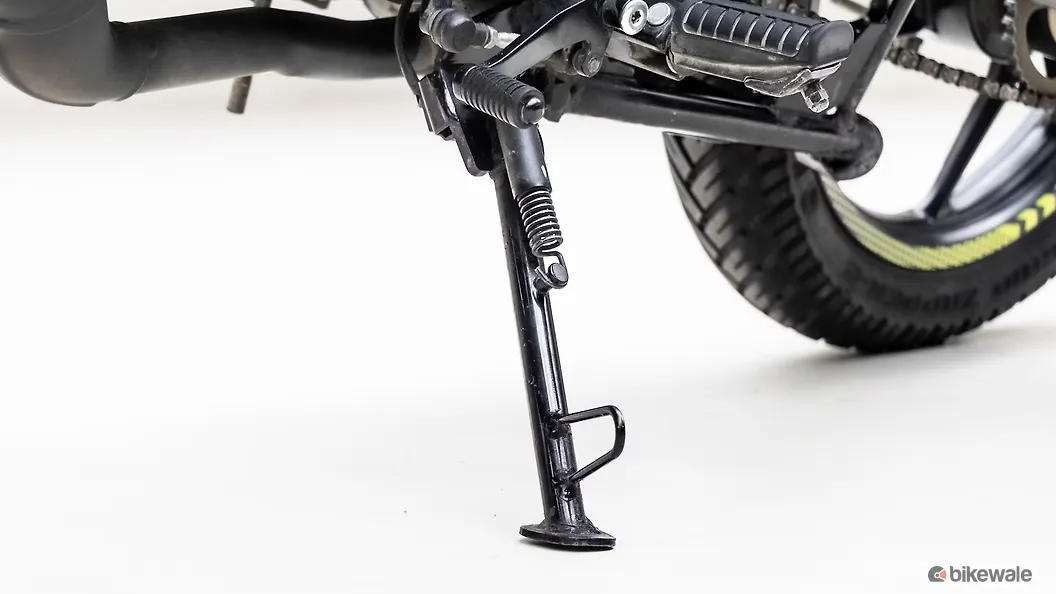 Bajaj Pulsar N125 Side Stand Image – BikeWale