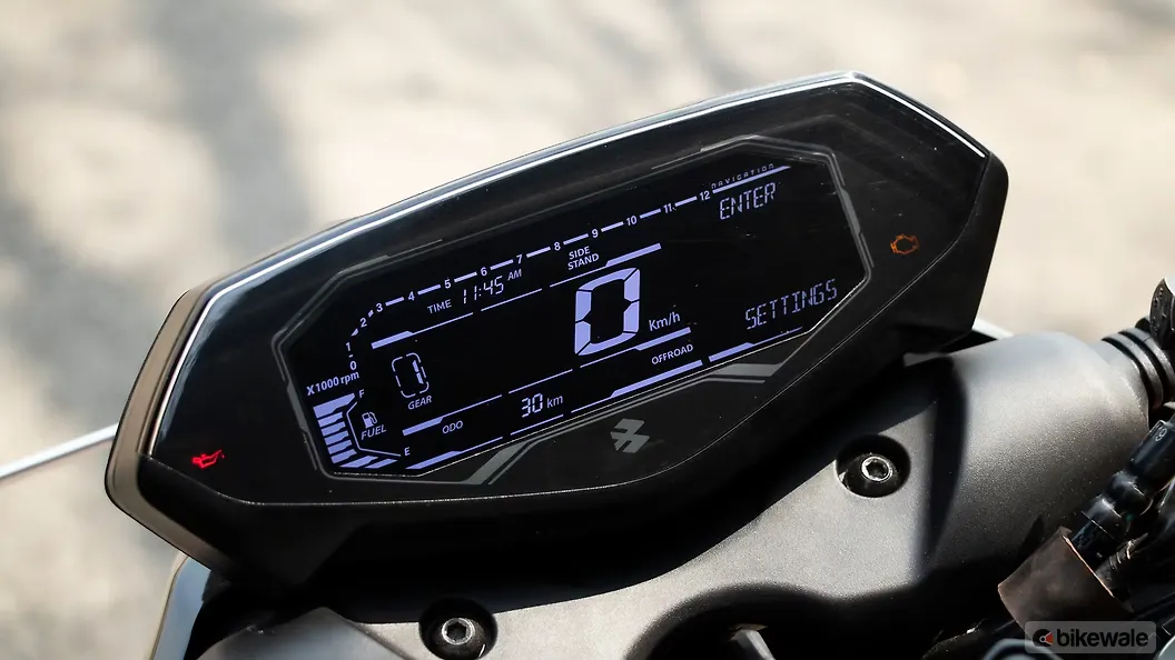 Bajaj Pulsar N250 Left Side View Image – BikeWale