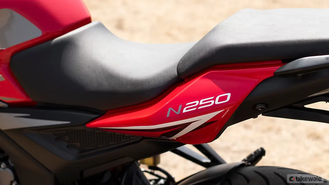 Bajaj Pulsar N250 Rider Seat Image – BikeWale