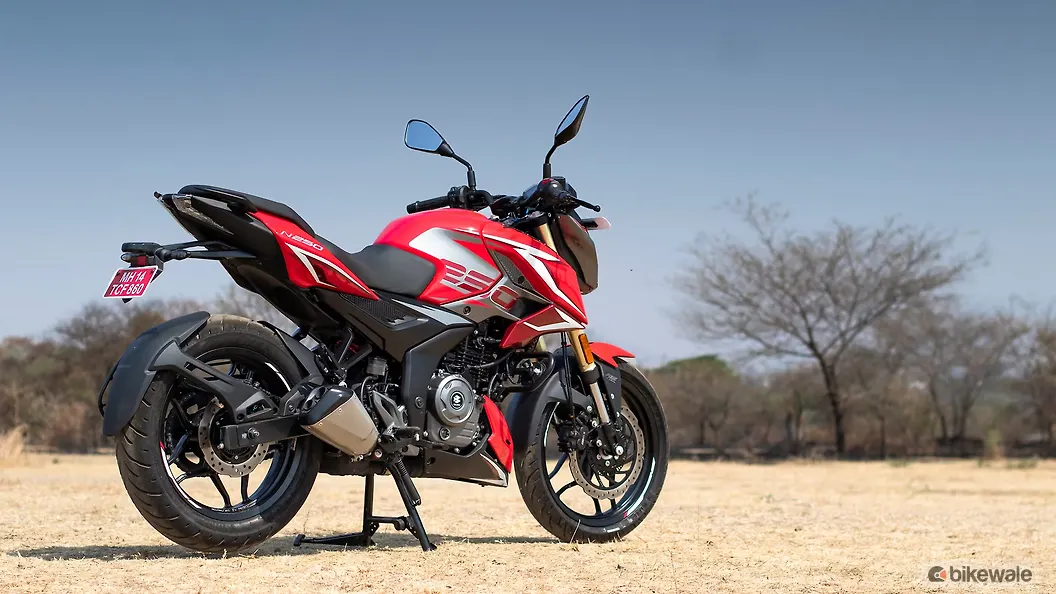 Images of Bajaj Pulsar N250 | Photos of Pulsar N250 - BikeWale