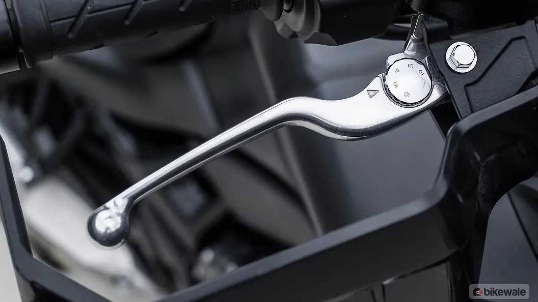 Honda Transalp XL750 [2024] Front Brake Lever Image – BikeWale