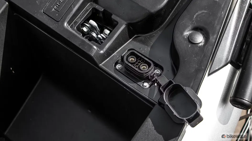 BGauss BG RUV 350 Electric Bike Charging Input Plug Image – BikeWale