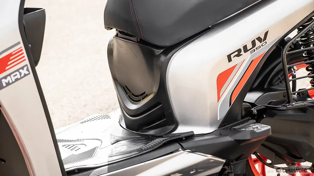 BGauss BG RUV 350 Left Side Body Panel Decal Image – BikeWale