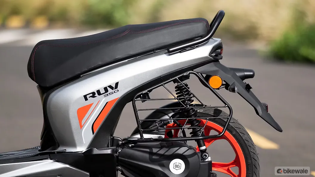 BGauss BG RUV 350 Right Side Body Panel Image – BikeWale