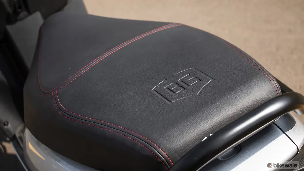 BGauss BG RUV 350 Seat Image – BikeWale