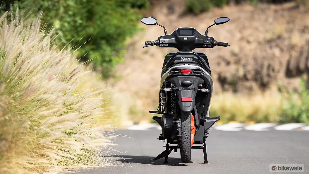 BGauss RUV 350 Right Side View Image – BikeWale