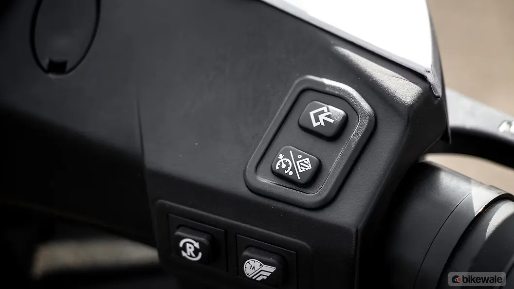 BGauss BG RUV 350 Riding Modes Switch Image – BikeWale