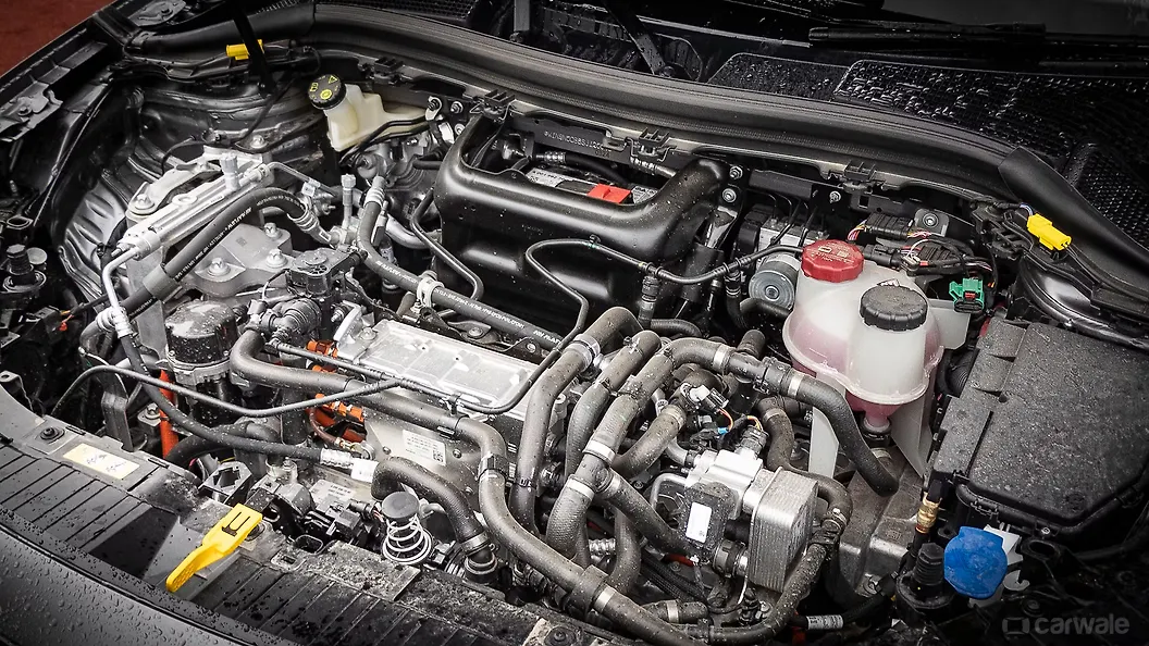 EQA Engine Shot Image, EQA Photos in India - CarWale