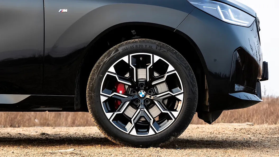 X3 Wheel Image, X3 Photos in India - CarWale