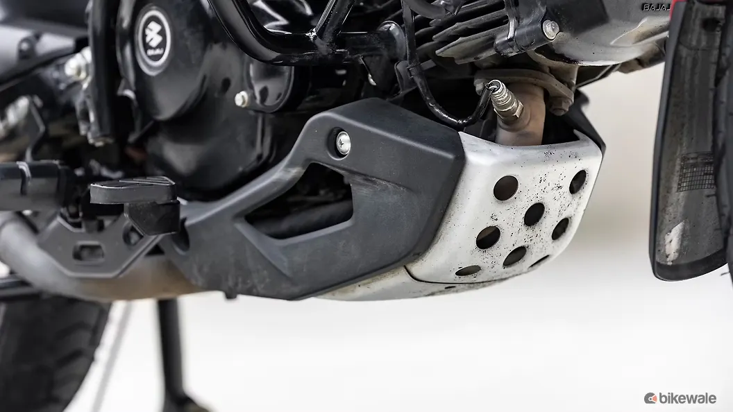 Bajaj Freedom Engine Crash Guard Image – BikeWale
