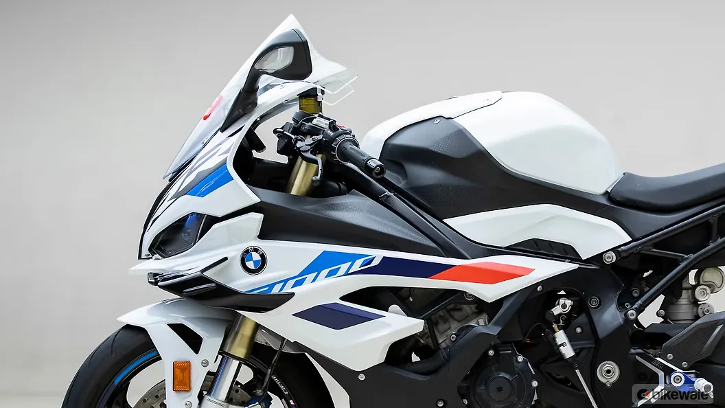 BMW S 1000 RR [2022-2024] Front Tyre Image – BikeWale