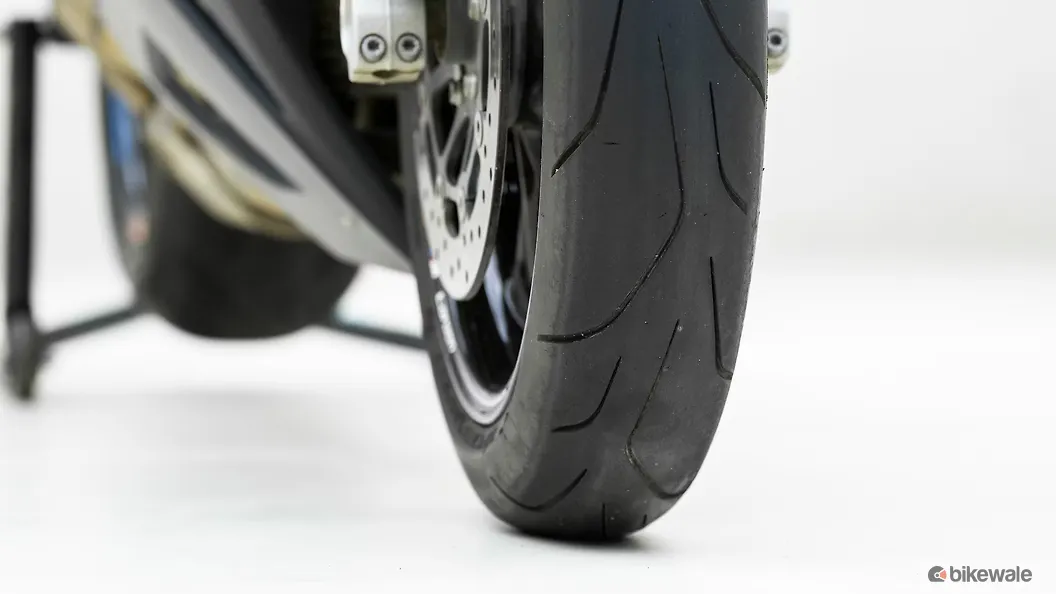 BMW S 1000 RR [2022-2024] Rear Wheel Image – BikeWale