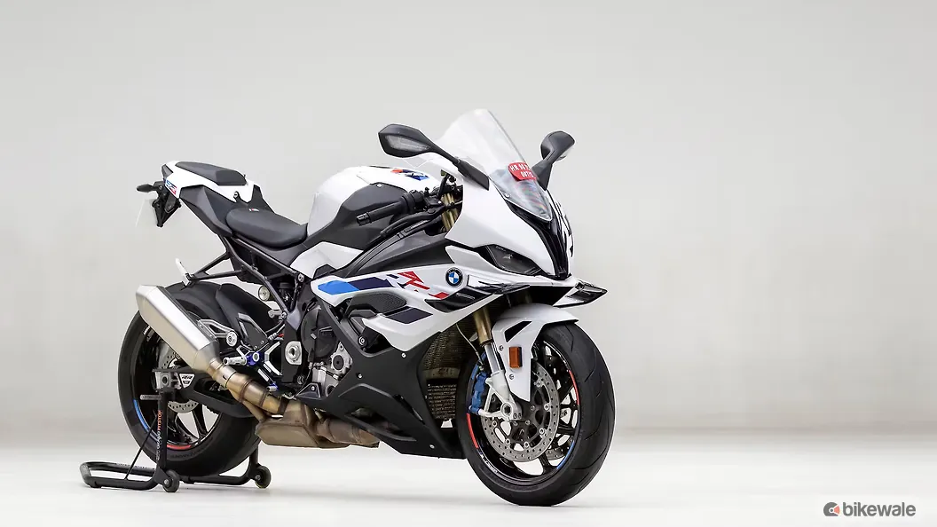 BMW S 1000 RR [2022-2024] Right Side View Image – BikeWale