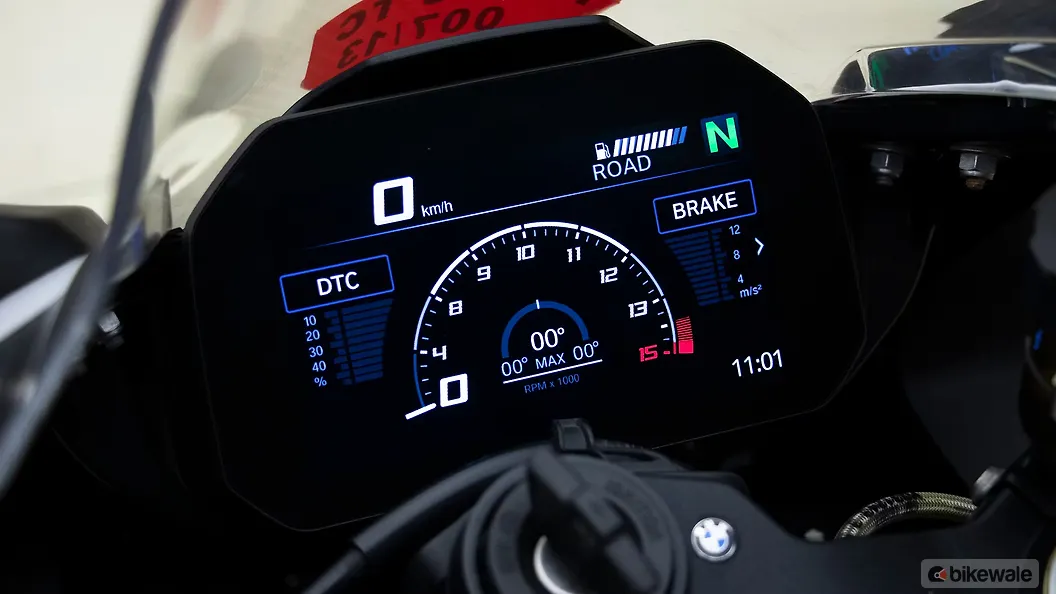 BMW S 1000 RR TFT / Instrument Cluster Image – BikeWale