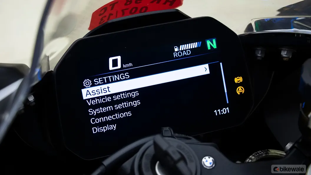 BMW S 1000 RR TFT / Instrument Cluster Image – BikeWale