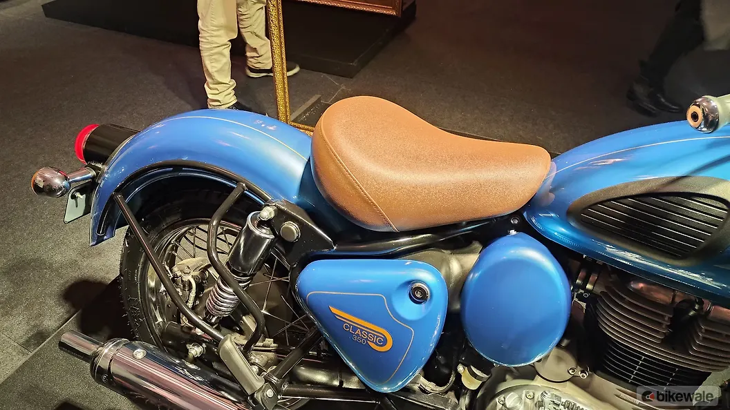 Royal Enfield Classic 350 Engine From Right Image – BikeWale