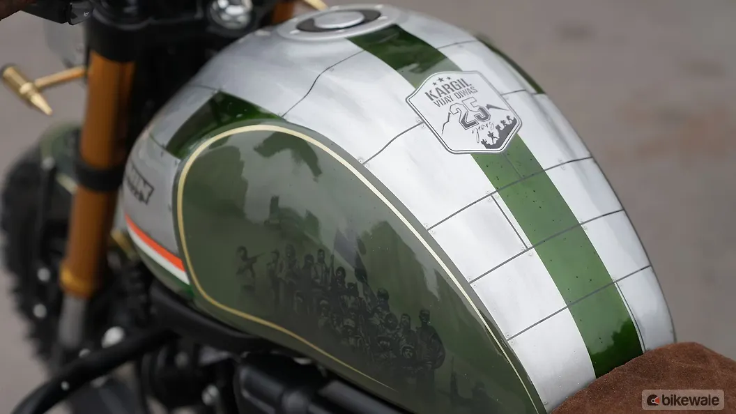 TVS Ronin Rear Alloy Wheel Image – BikeWale