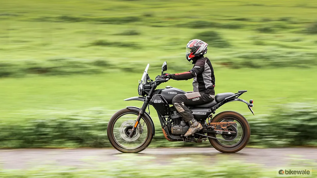 Yezdi Adventure Front View Image – BikeWale