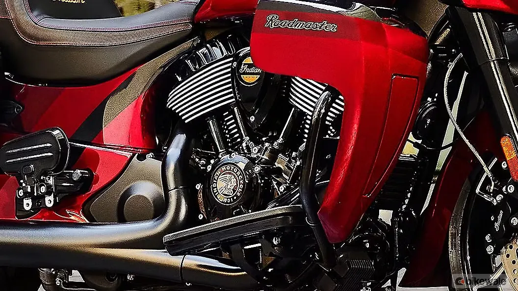 Indian Roadmaster Elite Engine From Right Image – BikeWale