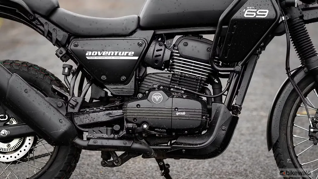 Yezdi Adventure Engine From Right Image – BikeWale