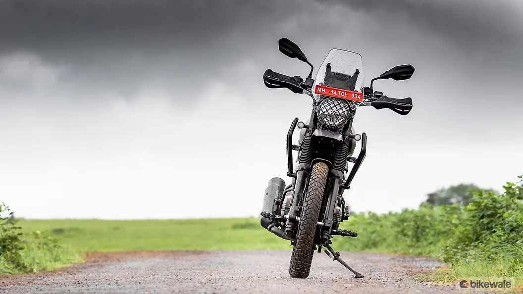 Yezdi Adventure [2024] Front View Image – BikeWale