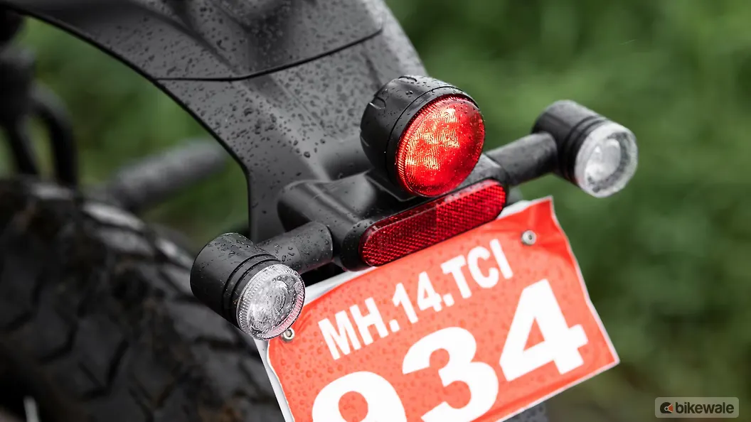 Yezdi Adventure Rear Reflex Reflector Image – BikeWale