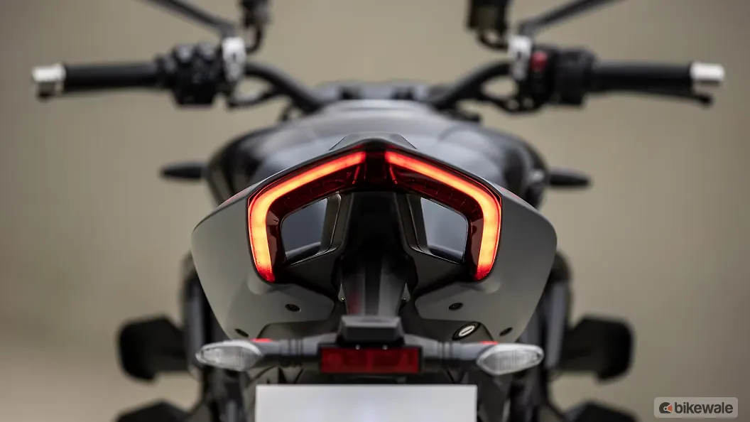Ducati Streetfighter V4 Tail Light Image – BikeWale