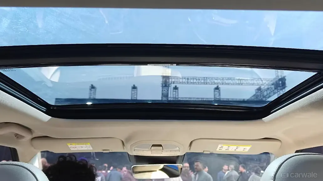XUV 3XO EV 360-Degree Camera Control Image, XUV 3XO EV Photos in India ...