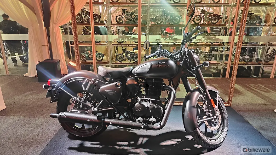 Royal Enfield Classic 350 Right Side View Image – BikeWale