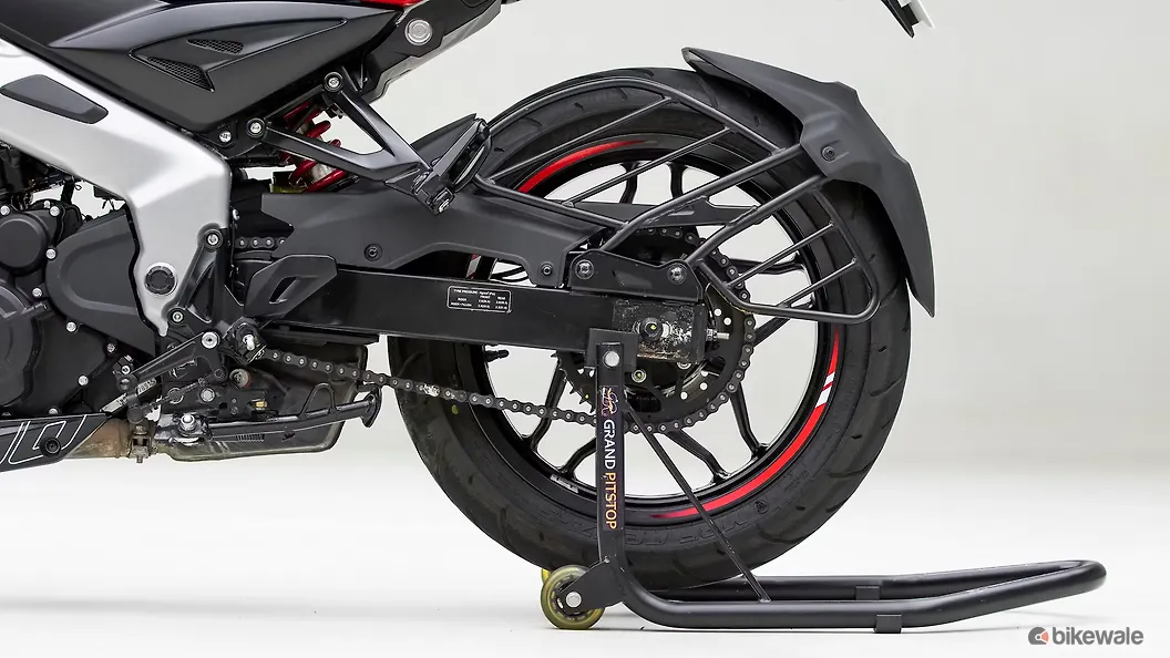 Bajaj Pulsar NS400Z Rear Wheel Image – BikeWale